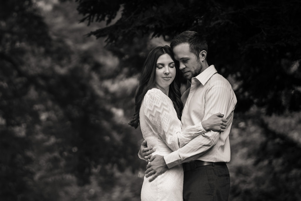 Villanova Engagement Session // Stoneleigh Gardens, PA - Marshall Scott ...
